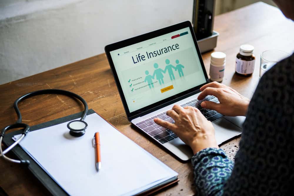 Singapore Insurance Aggregator: How They Work - Moneyline.SG